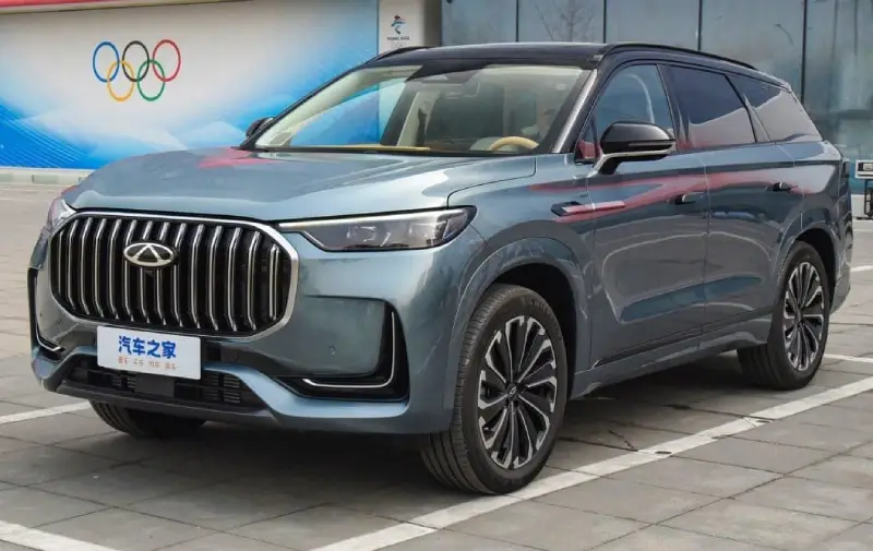 مشخصات لوکانو 8 ماموت خودرو، بررسی آپشن ها و قیمت Lucano L8 - مجله آیتول